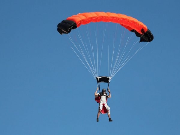 How to Learn Wingsuit Flying: Beginner to Advance Wingsuiting